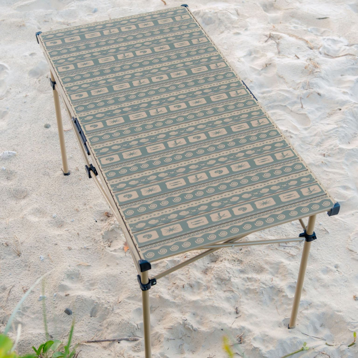 Sage Camping Table – Sunni Scenes